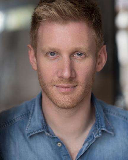 Matthew Brown in Dealing with Clair (Theatres de la ville de Luxembourg ...